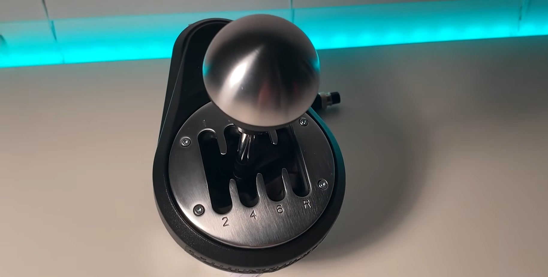 Thrustmaster TH8A Shifter Review - Snelle Racesturen Reviews